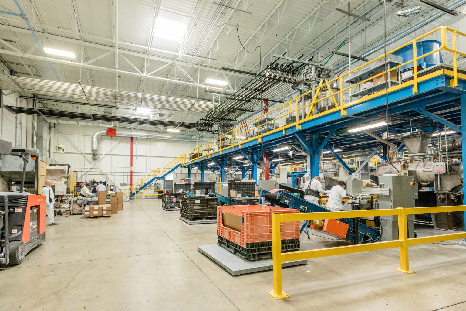 ISO Series Standoff Insulators | Erico Isolators Substitute